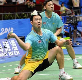 Koo-Tan beat Japan pair to move into semis (pic) - BadmintonPlanet.com